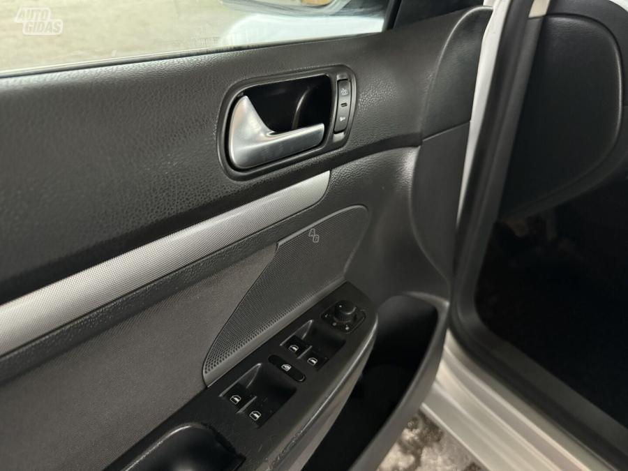 Volkswagen Jetta 2007 Viļņa, ar dzinēja tilpumu 2.00 L un nobraukumu 400 tūkst. km par 1450 €, foto 8 vietnē AUTOMOTO.COM.LV