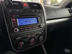 Volkswagen Jetta 2007 Viļņa, ar dzinēja tilpumu 2.00 L un nobraukumu 400 tūkst. km par 1450 €, foto 10 vietnē AUTOMOTO.COM.LV