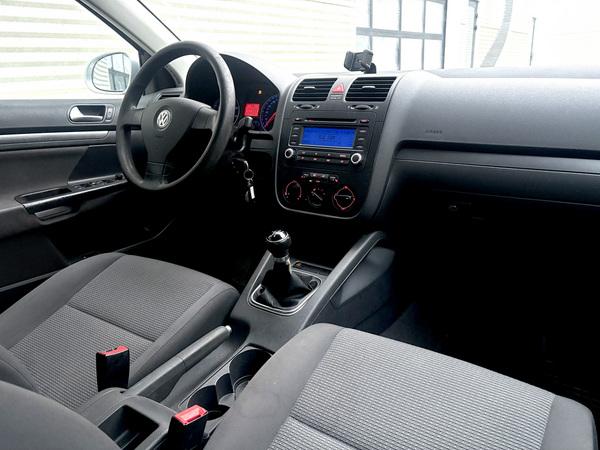 Volkswagen Jetta 2007 Tallina, ar dzinēja tilpumu 1.60 L un nobraukumu 178 tūkst. km par 2199 €, foto 8 vietnē AUTOMOTO.COM.LV