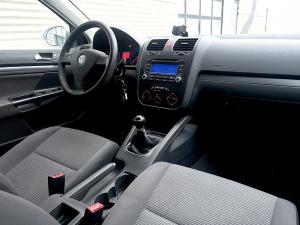 Volkswagen Jetta 2007 Tallina, ar dzinēja tilpumu 1.60 L un nobraukumu 178 tūkst. km par 2199 €, foto 9 vietnē AUTOMOTO.COM.LV