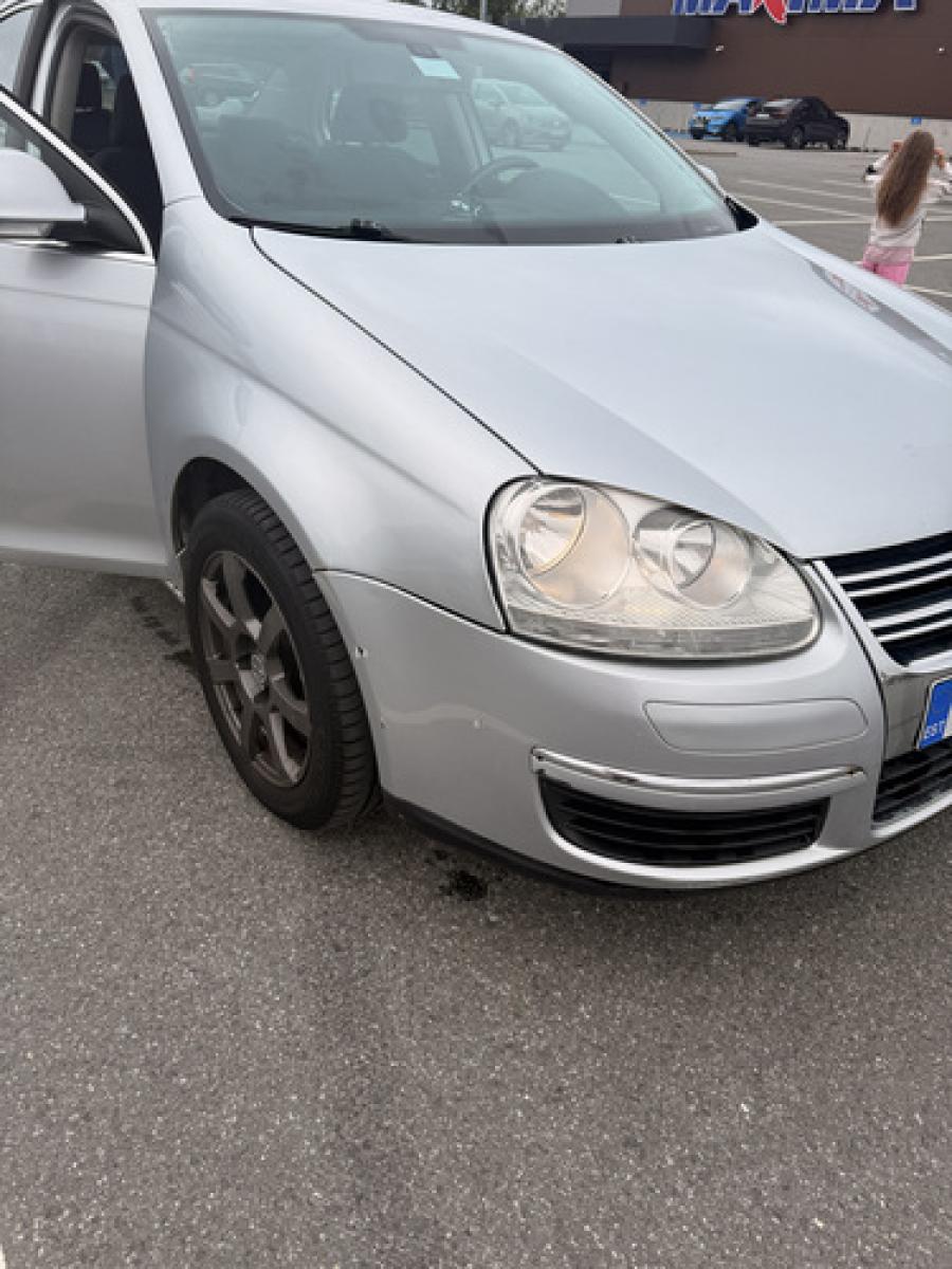 Volkswagen Jetta 2007 Tallina, ar dzinēja tilpumu 1.90 L un nobraukumu 352 tūkst. km par 1200 €, foto 6 vietnē AUTOMOTO.COM.LV