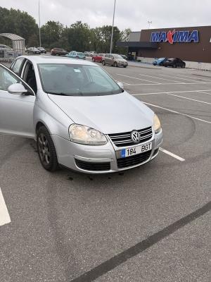Volkswagen Jetta 2007 Tallina, ar dzinēja tilpumu 1.90 L un nobraukumu 352 tūkst. km par 1200 €, foto 11 vietnē AUTOMOTO.COM.LV