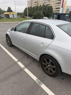 Volkswagen Jetta 2007 Tallina, ar dzinēja tilpumu 1.90 L un nobraukumu 352 tūkst. km par 1200 €, foto 13 vietnē AUTOMOTO.COM.LV