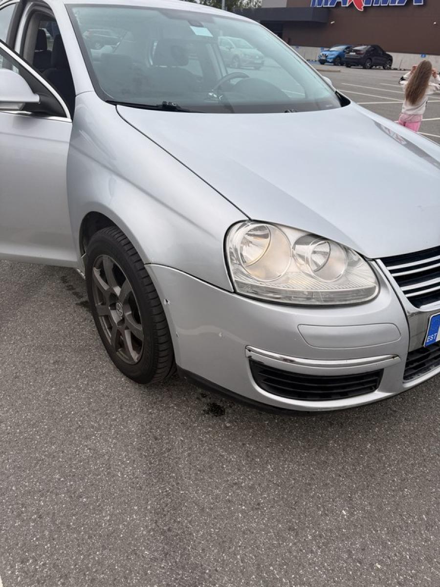 Volkswagen Jetta 2007 Tallina, ar dzinēja tilpumu 1.90 L un nobraukumu 352 tūkst. km par 1200 €, foto 15 vietnē AUTOMOTO.COM.LV