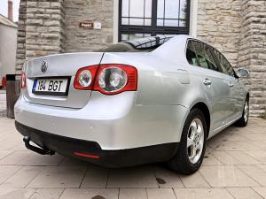 Volkswagen Jetta 2007 in Tallinn, with an engine capacity of 1.90 L and mileage of 350 thousand km for 1999 €, photo 4 on AUTOMOTO.COM.LV