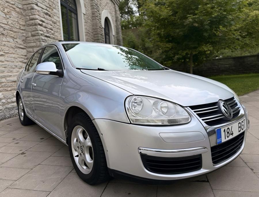 Volkswagen Jetta 2007 in Tallinn, with an engine capacity of 1.90 L and mileage of 350 thousand km for 1999 €, photo 17 on AUTOMOTO.COM.LV