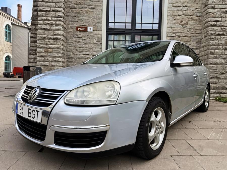Volkswagen Jetta 2007 in Tallinn, with an engine capacity of 1.90 L and mileage of 350 thousand km for 1999 €, photo 18 on AUTOMOTO.COM.LV