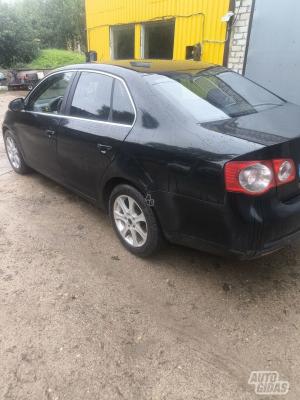 Volkswagen Jetta 2007 in Pasvalys, with an engine capacity of 1.90 L and mileage of 373 thousand km for 1050 €, photo 5 on AUTOMOTO.COM.LV