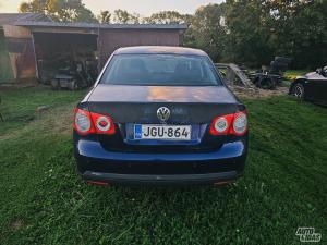 Volkswagen Jetta 2007 Širvintos, ar dzinēja tilpumu 1.90 L un nobraukumu 250 tūkst. km par 399 €, foto 5 vietnē AUTOMOTO.COM.LV