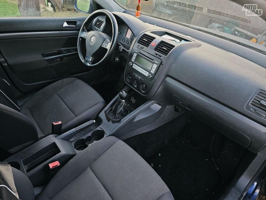 Volkswagen Jetta 2007 Širvintos, ar dzinēja tilpumu 1.90 L un nobraukumu 250 tūkst. km par 399 €, foto 6 vietnē AUTOMOTO.COM.LV