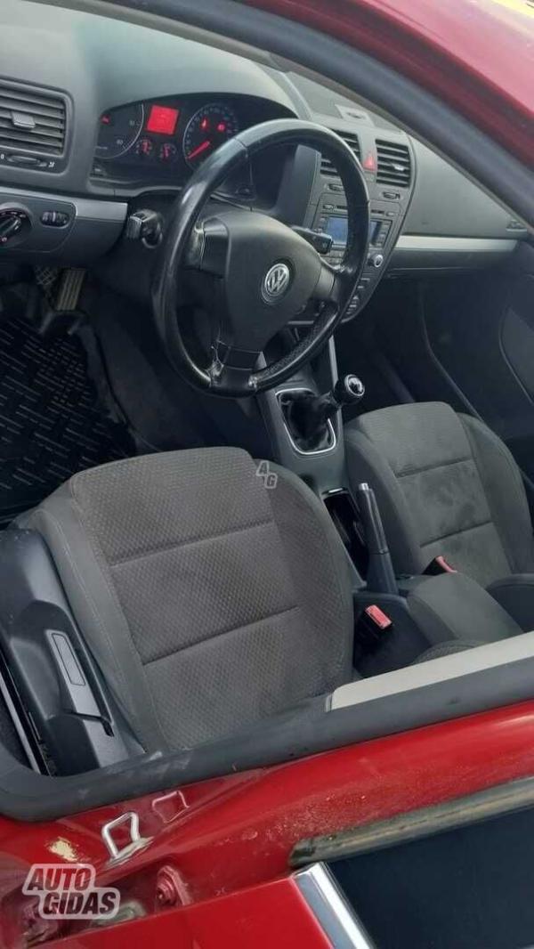 Volkswagen Jetta 2007 Kelmė, ar dzinēja tilpumu 2.00 L un nobraukumu 350 tūkst. km par 950 €, foto 10 vietnē AUTOMOTO.COM.LV