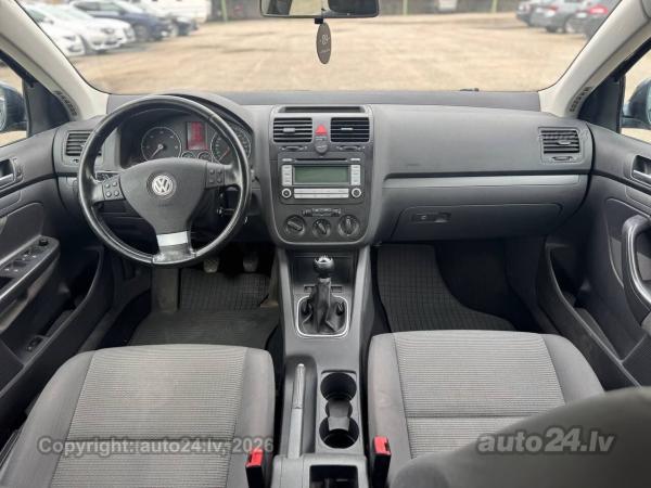 Volkswagen Jetta 2008 in Narva, with an engine capacity of 1.90 L and mileage of 279 thousand km for 900 €, photo 7 on AUTOMOTO.COM.LV
