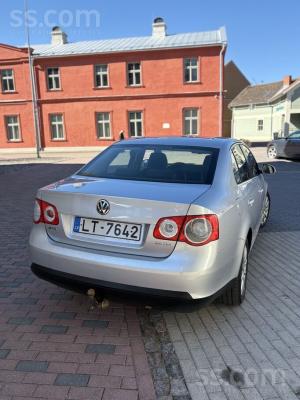 Фольксваген Джетта 2008 в Кулдига, объемом двигателя 2.00 л и пробегом 0 тыс. км за 2200 €, фото 17 на AUTOMOTO.COM.LV