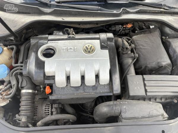 Volkswagen Jetta 2008 Viļņa, ar dzinēja tilpumu 1.90 L un nobraukumu 368 tūkst. km par 880 €, foto 7 vietnē AUTOMOTO.COM.LV