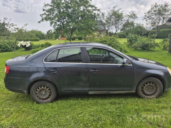 Volkswagen Jetta 2008 Limbaži, ar dzinēja tilpumu 1.90 L un nobraukumu 340 tūkst. km par 1200 €, foto 4 vietnē AUTOMOTO.COM.LV