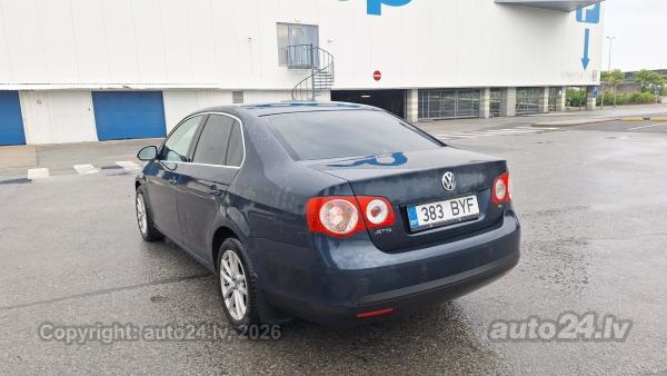 Volkswagen Jetta 2008 in Tallinn, with an engine capacity of 1.90 L and mileage of 330 thousand km for 2499 €, photo 3 on AUTOMOTO.COM.LV