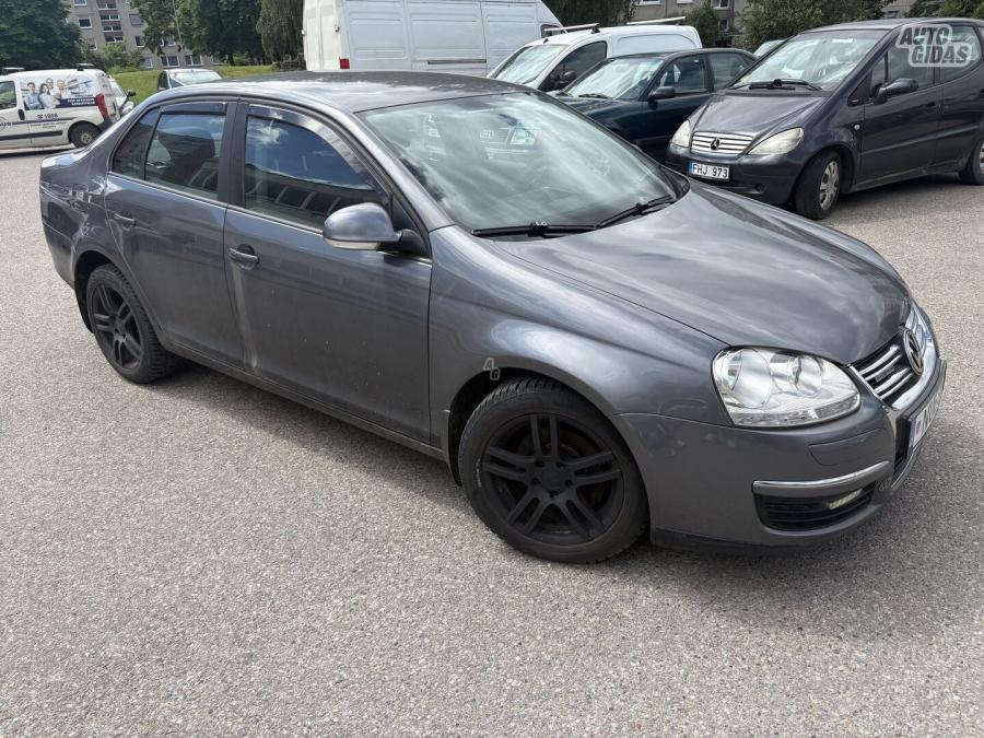 Volkswagen Jetta 2008 Viļņa, ar dzinēja tilpumu 1.90 L un nobraukumu 330 tūkst. km par 730 €, foto 3 vietnē AUTOMOTO.COM.LV