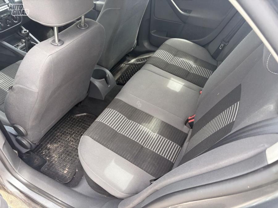 Volkswagen Jetta 2008 Viļņa, ar dzinēja tilpumu 1.90 L un nobraukumu 330 tūkst. km par 730 €, foto 6 vietnē AUTOMOTO.COM.LV