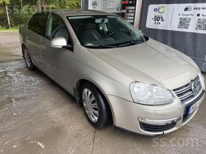 Volkswagen Jetta 2008 in Riga, with an engine capacity of 1.90 L and mileage of 377 thousand km for 1900 €, photo 3 on AUTOMOTO.COM.LV