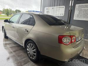Volkswagen Jetta 2008 in Riga, with an engine capacity of 1.90 L and mileage of 377 thousand km for 1900 €, photo 5 on AUTOMOTO.COM.LV