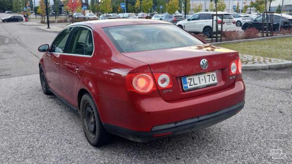 Volkswagen Jetta 2008 KelmÄ vietnÄ Volkswagen Jetta 2008 KelmÄ, ar dzinÄja tilpumu 2.00 L un nobraukumu 350 tÅ«kst. km par 1100 ā¬, foto 3 vietnÄ AUTOMOTO.COM.LV
