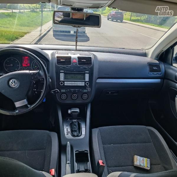 Volkswagen Jetta 2009 Viļņa, ar dzinēja tilpumu 2.00 L un nobraukumu 314 tūkst. km par 850 €, foto 5 vietnē AUTOMOTO.COM.LV