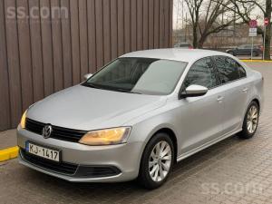 Volkswagen Jetta 2011 in Riga, with an engine capacity of 1.40 L and mileage of 254 thousand km for 2990 €, photo 2 on AUTOMOTO.COM.LV
