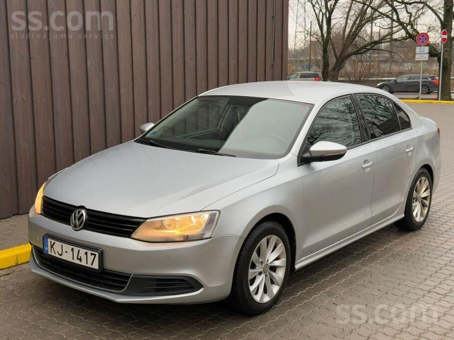 Volkswagen Jetta 2011 in Riga, with an engine capacity of 1.40 L and mileage of 254 thousand km for 2990 €, photo 2 on AUTOMOTO.COM.LV