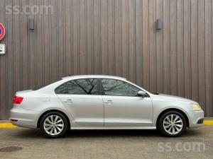 Volkswagen Jetta 2011 in Riga, with an engine capacity of 1.40 L and mileage of 254 thousand km for 2990 €, photo 6 on AUTOMOTO.COM.LV