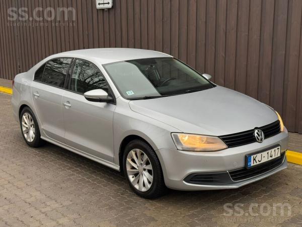 Volkswagen Jetta 2011 in Riga, with an engine capacity of 1.40 L and mileage of 254 thousand km for 2990 €, photo 7 on AUTOMOTO.COM.LV