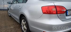 Volkswagen Jetta 2011 in Balvi, with an engine capacity of 1.60 L and mileage of 353 thousand km for 4350 €, photo 4 on AUTOMOTO.COM.LV