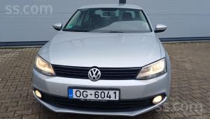 Volkswagen Jetta 2011 in Balvi, with an engine capacity of 1.60 L and mileage of 353 thousand km for 4350 €, photo 10 on AUTOMOTO.COM.LV