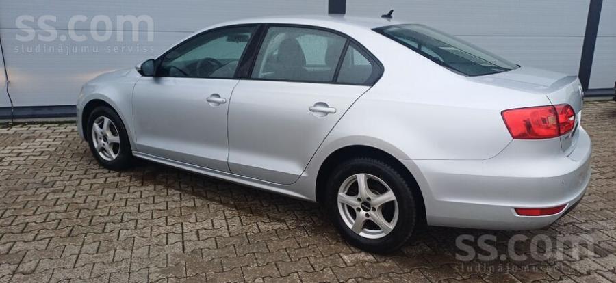 Volkswagen Jetta 2011 in Balvi, with an engine capacity of 1.60 L and mileage of 353 thousand km for 4350 €, photo 30 on AUTOMOTO.COM.LV