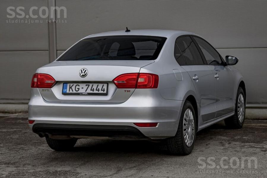 Volkswagen Jetta 2011 in Riga, with an engine capacity of 1.40 L and mileage of 0 thousand km for 5500 €, photo 4 on AUTOMOTO.COM.LV