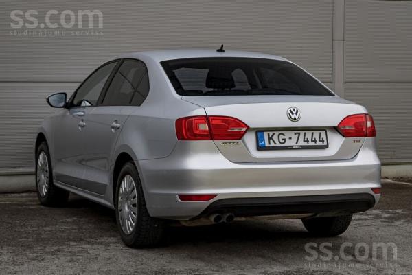 Volkswagen Jetta 2011 Rīga, ar dzinēja tilpumu 1.40 L un nobraukumu 0 tūkst. km par 5500 €, foto 6 vietnē AUTOMOTO.COM.LV