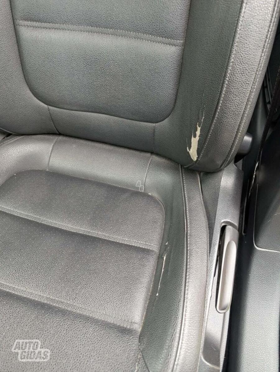 Volkswagen Jetta 2011 in Vilnius, with an engine capacity of 2.00 L and mileage of 285 thousand km for 4400 €, photo 10 on AUTOMOTO.COM.LV
