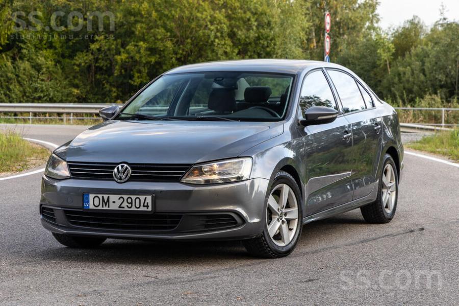 Volkswagen Jetta 2011 Jelgava, ar dzinēja tilpumu 2.00 L un nobraukumu 290 tūkst. km par 4500 €, foto 4 vietnē AUTOMOTO.COM.LV