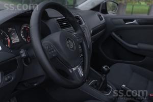 Volkswagen Jetta 2011 Jelgava, ar dzinēja tilpumu 2.00 L un nobraukumu 290 tūkst. km par 4500 €, foto 8 vietnē AUTOMOTO.COM.LV