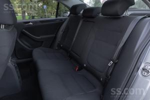 Volkswagen Jetta 2011 Jelgava, ar dzinēja tilpumu 2.00 L un nobraukumu 290 tūkst. km par 4500 €, foto 11 vietnē AUTOMOTO.COM.LV
