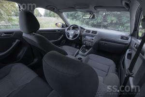Volkswagen Jetta 2011 Jelgava, ar dzinēja tilpumu 2.00 L un nobraukumu 290 tūkst. km par 4500 €, foto 12 vietnē AUTOMOTO.COM.LV