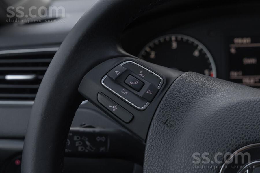 Volkswagen Jetta 2011 Jelgava, ar dzinēja tilpumu 2.00 L un nobraukumu 290 tūkst. km par 4500 €, foto 15 vietnē AUTOMOTO.COM.LV