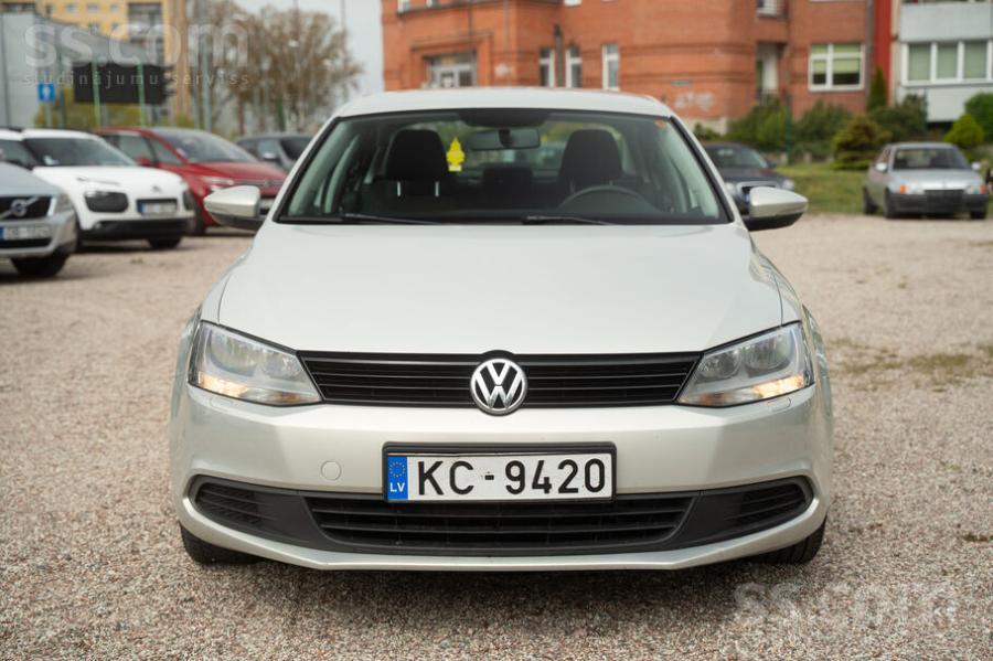 Volkswagen Jetta 2012 Liepāja, ar dzinēja tilpumu 1.20 L un nobraukumu 166 tūkst. km par 2500 €, foto 2 vietnē AUTOMOTO.COM.LV