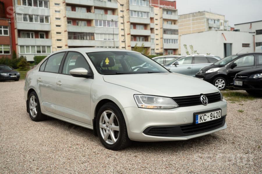 Volkswagen Jetta 2012 Liepāja, ar dzinēja tilpumu 1.20 L un nobraukumu 166 tūkst. km par 2500 €, foto 3 vietnē AUTOMOTO.COM.LV