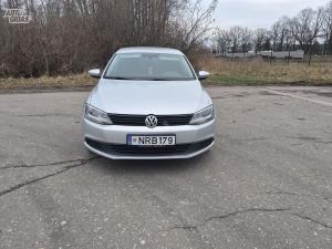 Volkswagen Jetta 2012 in Kaunas, with an engine capacity of 1.20 L and mileage of 148 thousand km for 3999 €, photo 2 on AUTOMOTO.COM.LV