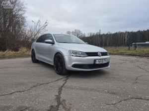 Volkswagen Jetta 2012 in Kaunas, with an engine capacity of 1.20 L and mileage of 148 thousand km for 3999 €, photo 4 on AUTOMOTO.COM.LV