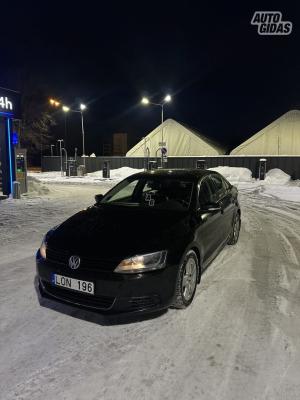 Volkswagen Jetta 2012 Klaipėda, ar dzinēja tilpumu 2.00 L un nobraukumu 270 tūkst. km par 4350 €, foto  vietnē AUTOMOTO.COM.LV