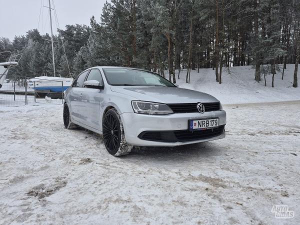 Volkswagen Jetta 2012 Kauņa, ar dzinēja tilpumu 1.20 L un nobraukumu 145 tūkst. km par 3700 €, foto 2 vietnē AUTOMOTO.COM.LV