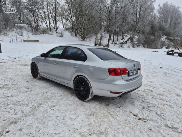 Volkswagen Jetta 2012 Kauņa, ar dzinēja tilpumu 1.20 L un nobraukumu 145 tūkst. km par 3700 €, foto 7 vietnē AUTOMOTO.COM.LV