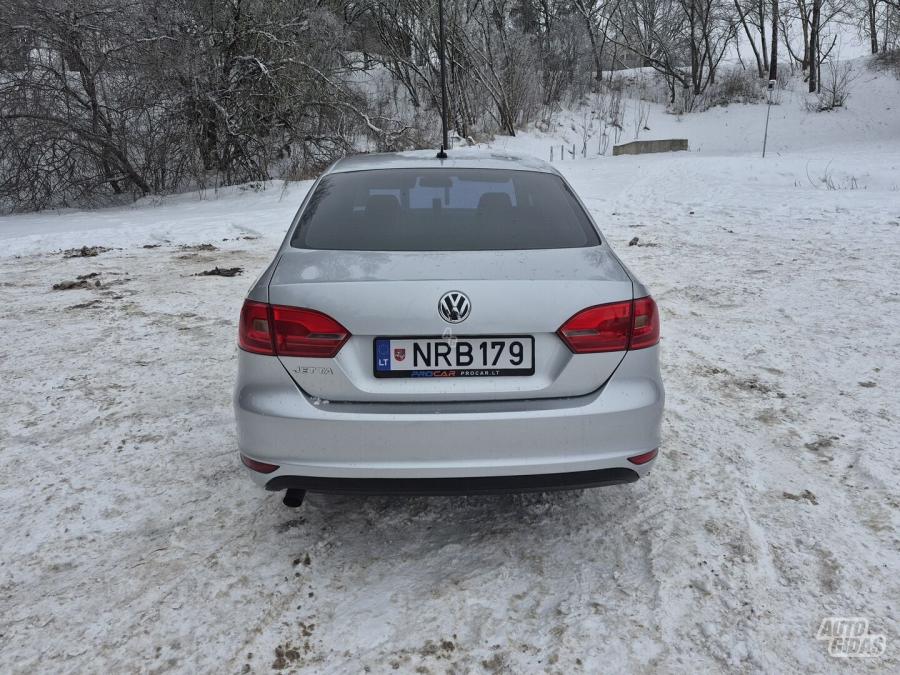 Volkswagen Jetta 2012 Kauņa, ar dzinēja tilpumu 1.20 L un nobraukumu 145 tūkst. km par 3700 €, foto 8 vietnē AUTOMOTO.COM.LV
