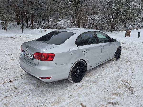 Volkswagen Jetta 2012 Kauņa, ar dzinēja tilpumu 1.20 L un nobraukumu 145 tūkst. km par 3700 €, foto 9 vietnē AUTOMOTO.COM.LV